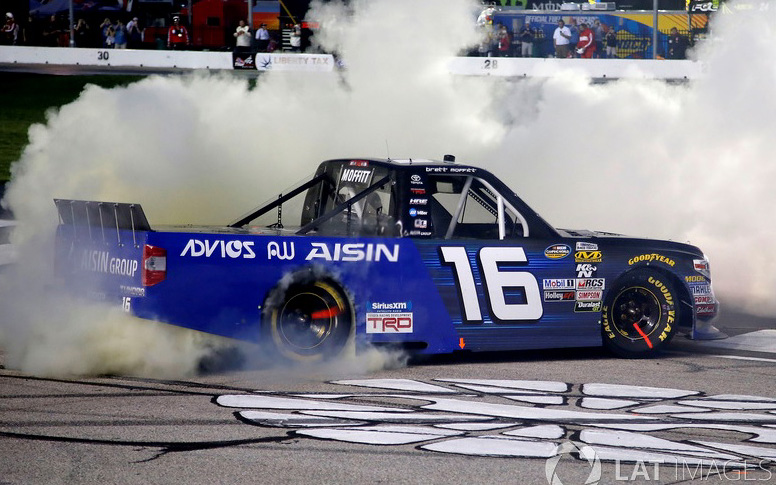 2018 Brett Moffitt #16 AISIN Group - Atlanta Win / Raced Truck Diecast